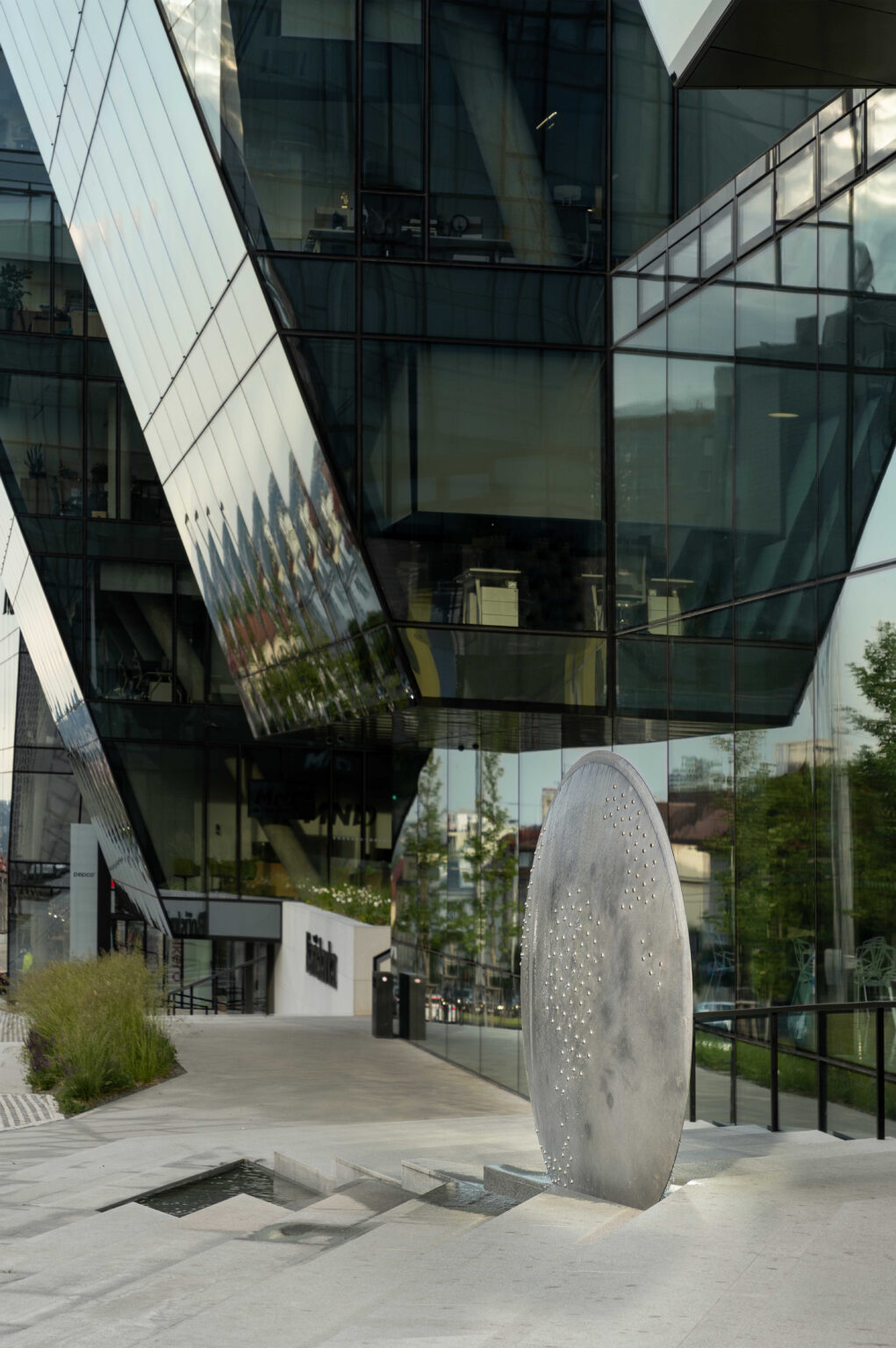 Bořislavka centrum – krystalická architektura - Estate.cz